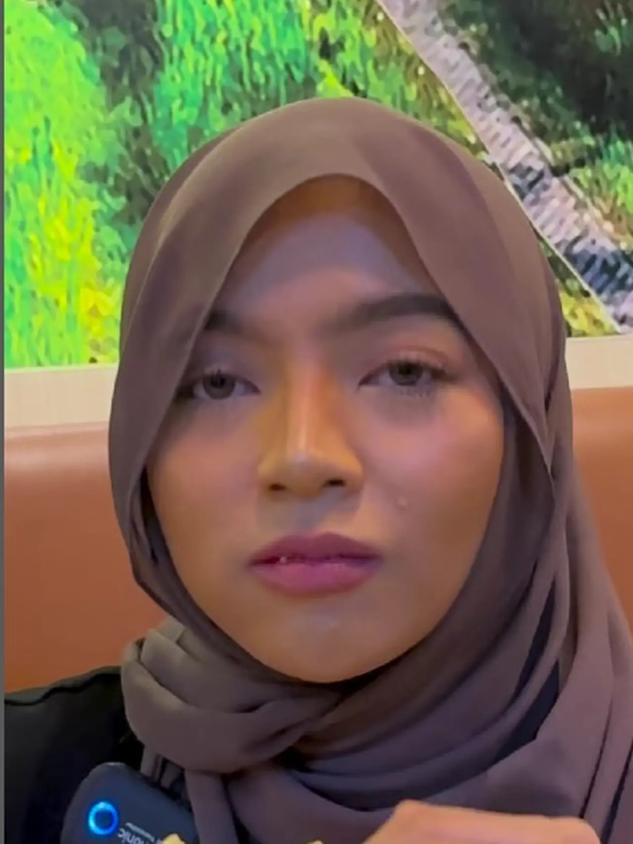 Oklin Fia Kembali Bikin Konten Video Makan Es Krim, Netizen: Kirain Sambil Jongkok Lagi ...