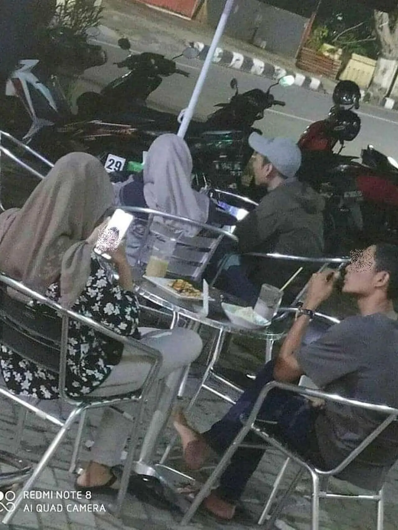 6 Tingkah Orang Selingkuh Lewat Video Call Ini Bikin Sakit Hati, Nyesek - Hot Liputan6.com