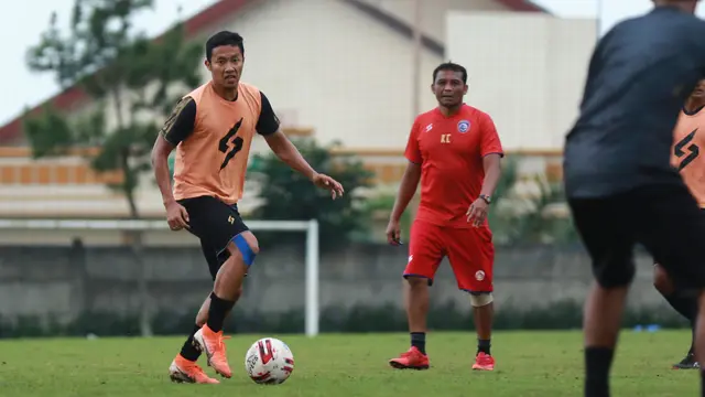 Dendi Santoso, Perjuangan dari Akademi Arema, Julukan Dewa Mabuk, dan ...
