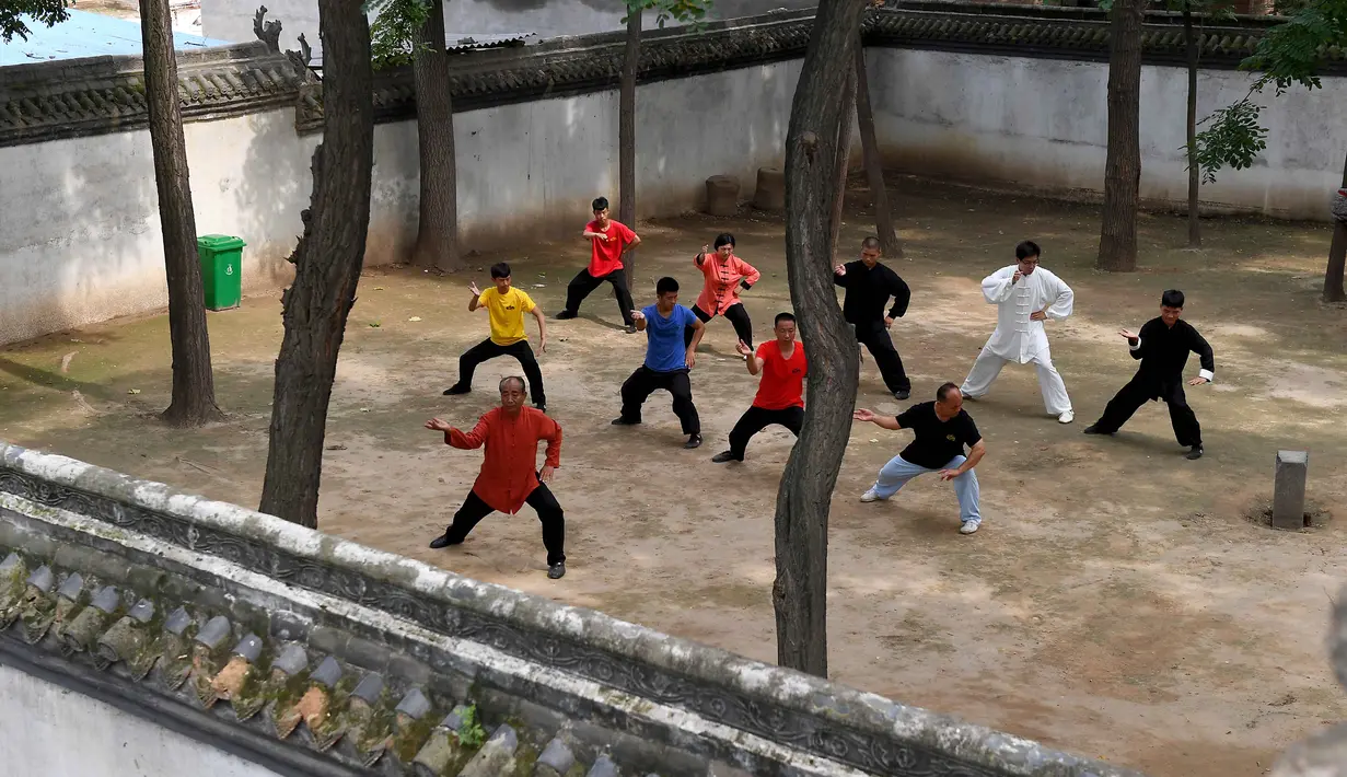 FOTO: Seni Bela Diri Tai Chi Masuk Daftar Warisan Budaya Takbenda UNESCO - Foto Liputan6.com