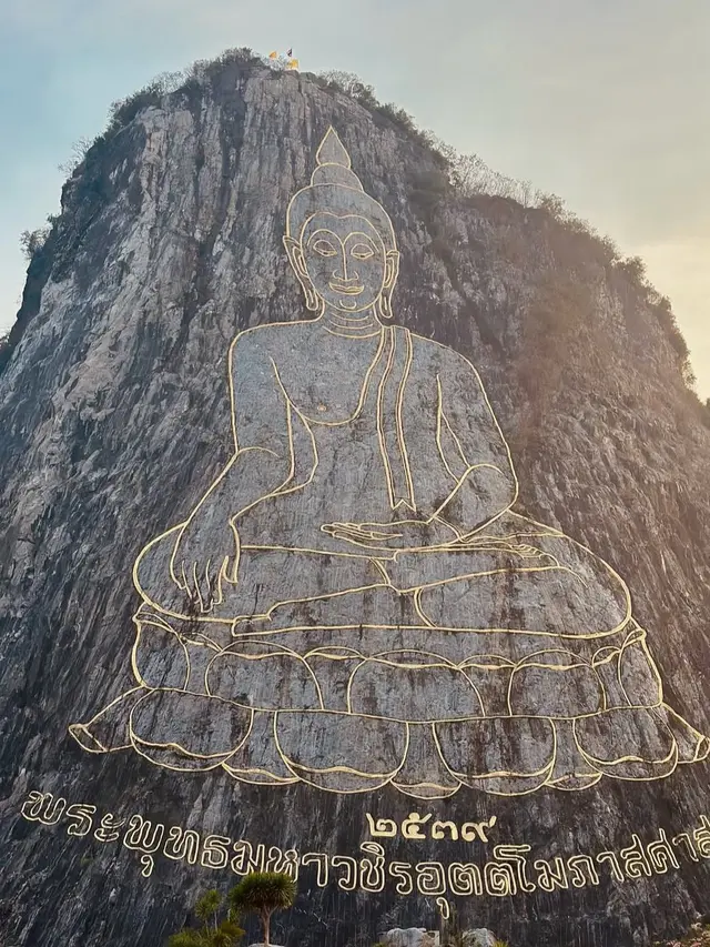 6 Fakta Menarik Gunung Khao Chi Chan di Thailand yang Tebingnya Diukir ...