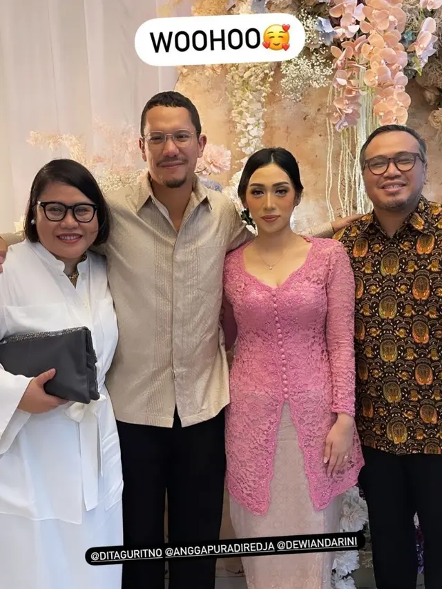 7 Potret Lamaran Angga Vokalis Maliq & D'Essentials, Jadi Keluarga Ryan ...