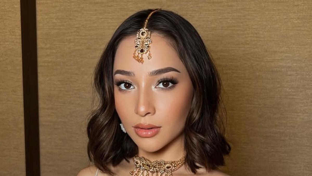 Nikita Willy Tampil Bak Artis Bollywood Saat Hadiri Diwali Night ...