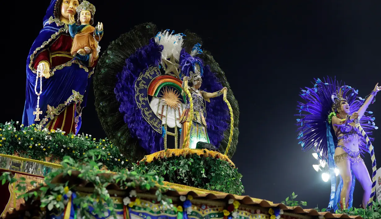 FOTO: Seksinya Para Penari Samba Meriahkan Karnaval Sao Paulo 2019 ...