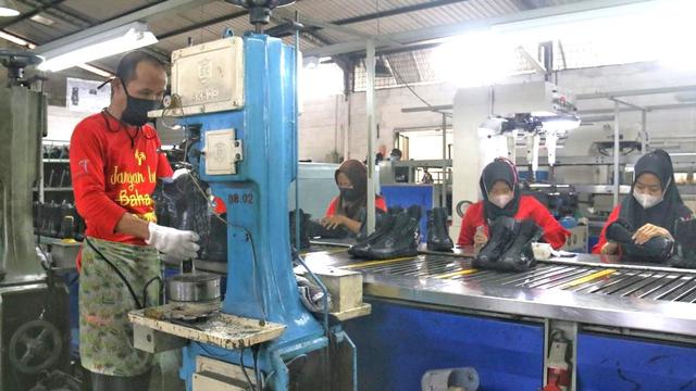 Indonesia Konsumen Sepatu Terbesar ke-4 Dunia, Capai 806 Juta Pasang ...