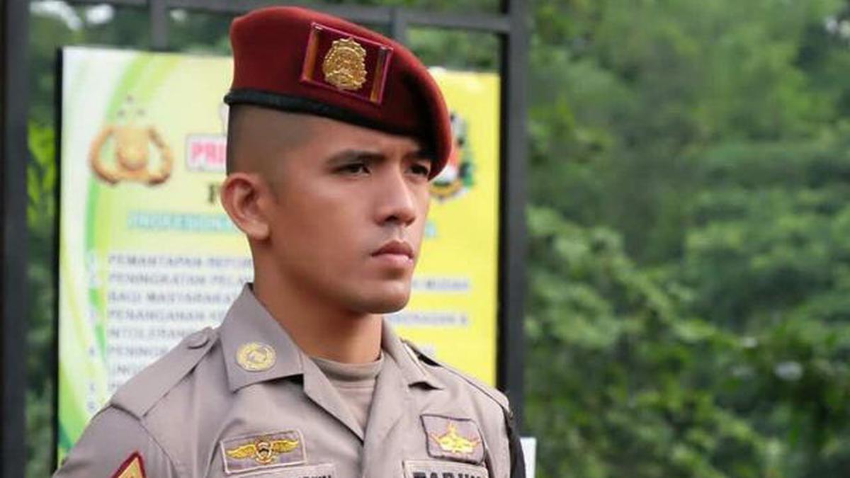 Gugur Usai Amankan Demo Mahasiswa, Ipda Imam Agus Dimakamkan di ...