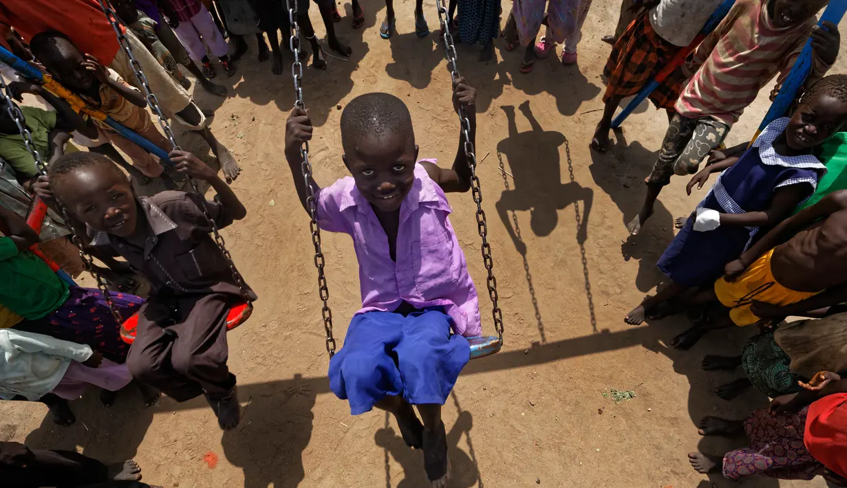 Keceriaan Anak-Anak Pengungsi Sudan Selatan di Uganda - Foto Liputan6.com
