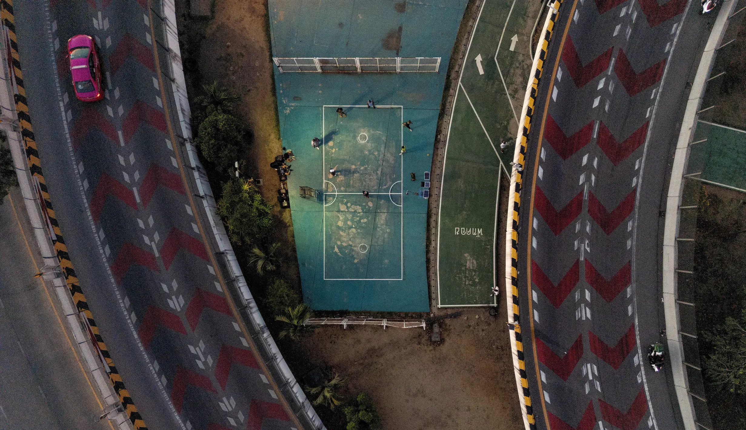 'Taman-taman Kecil' Bermunculan di Jalan Raya Utama Bangkok - Foto ...