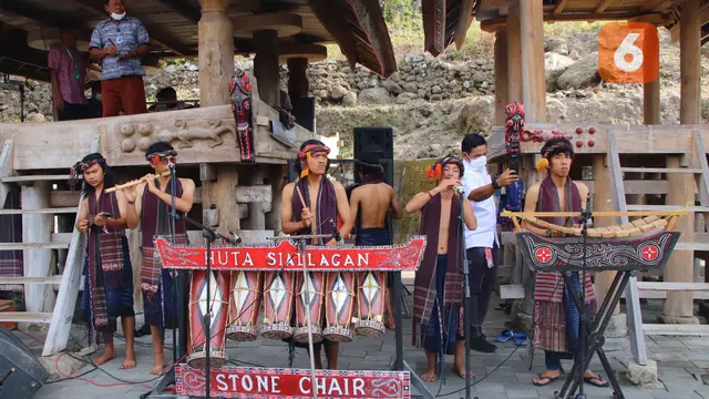 Huta Siallagan, Tempat Wisata di Kawasan Danau Toba, Dahulu Dikenal ...