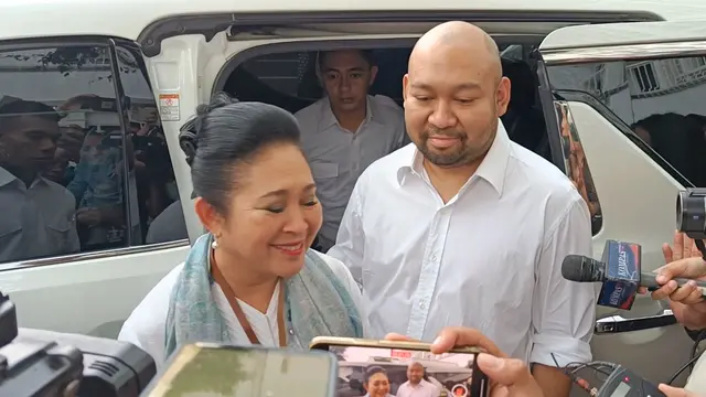 Prabowo Jadi Presiden, Begini Reaksi Titiek Soeharto saat Ditanya soal Ibu Negara - News ...