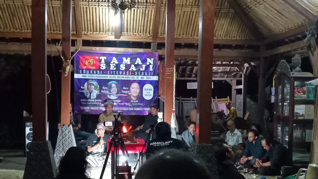 Menghapus Stigma Sajen lewat Literasi, Begini Penjelasannya