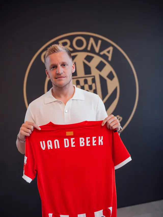 Liga Inggris: Ketimbang Jadi Ban Serep di MU, Donny van de Beek Pilih ...