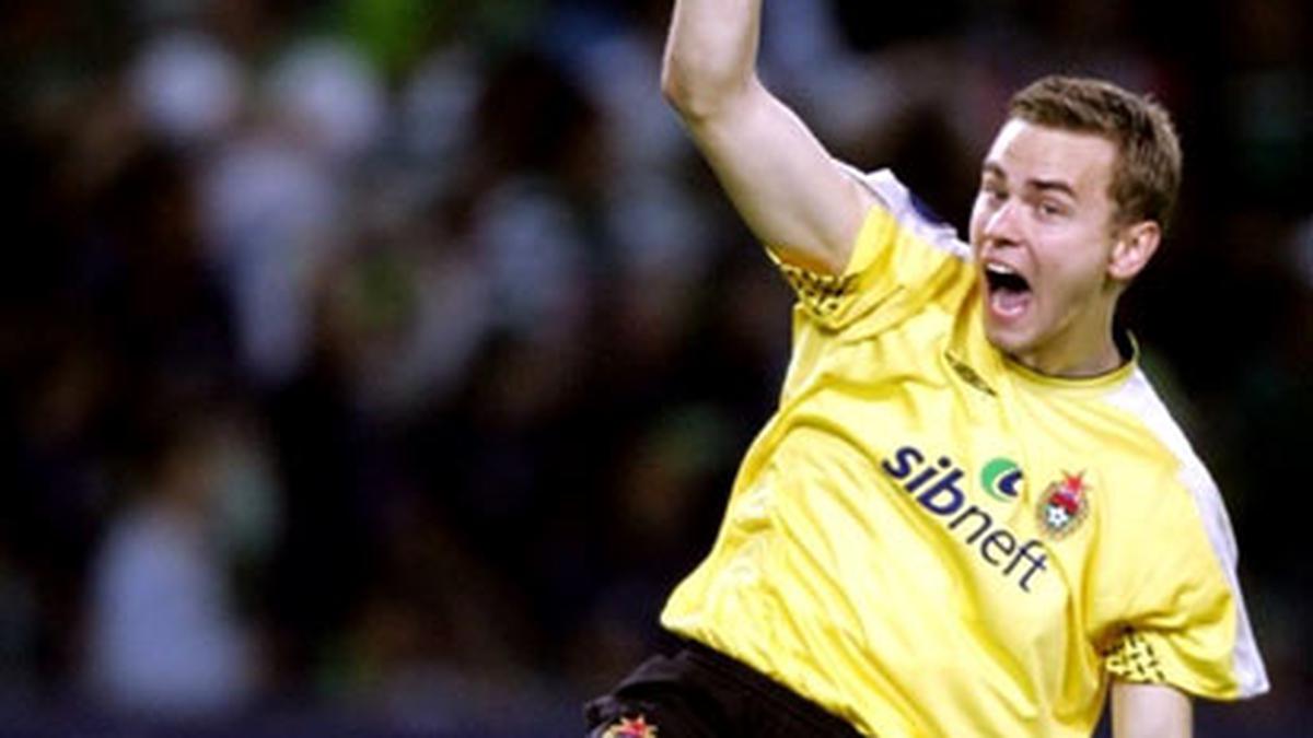 Akinfeev dan Memori 2004 - Bola Liputan6.com