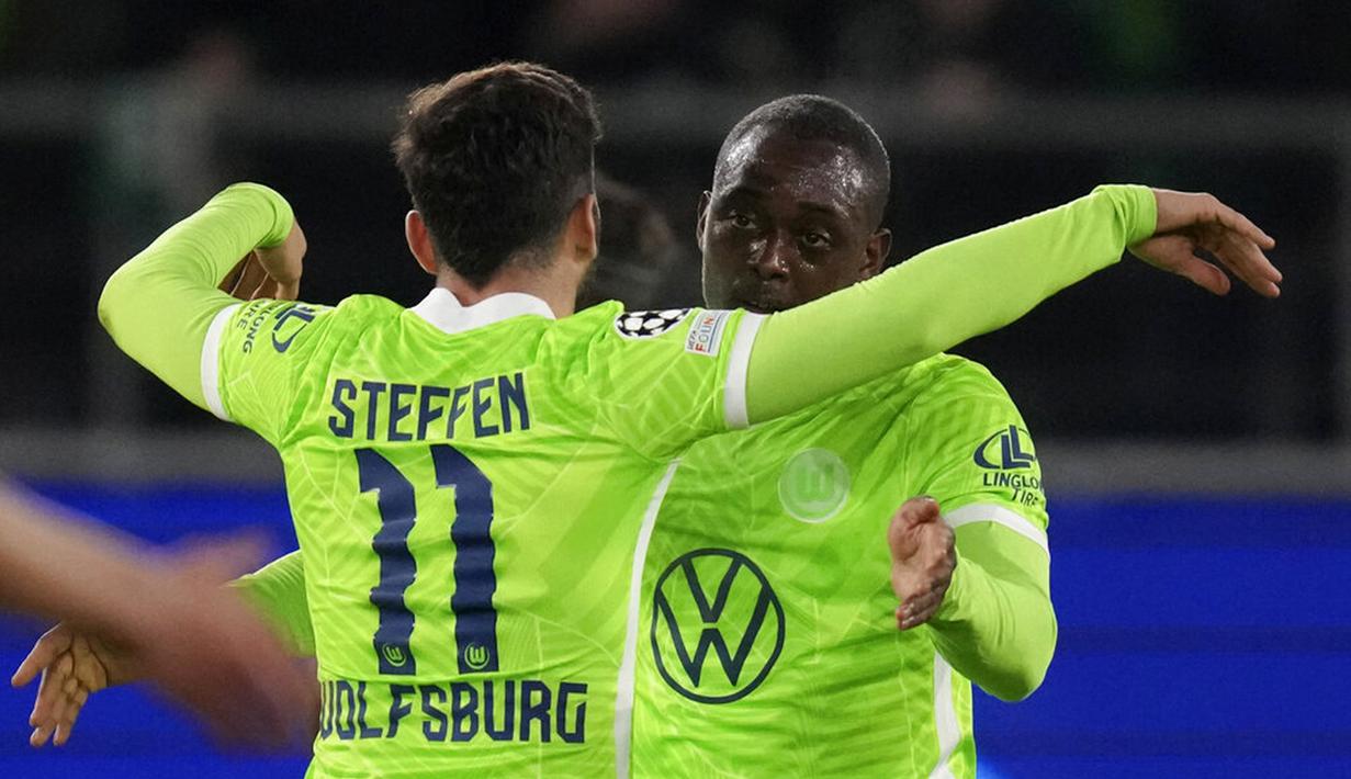 FOTO: Wolfsburg Patahkan Perlawanan Salzburg 2-1 - Foto Liputan6.com