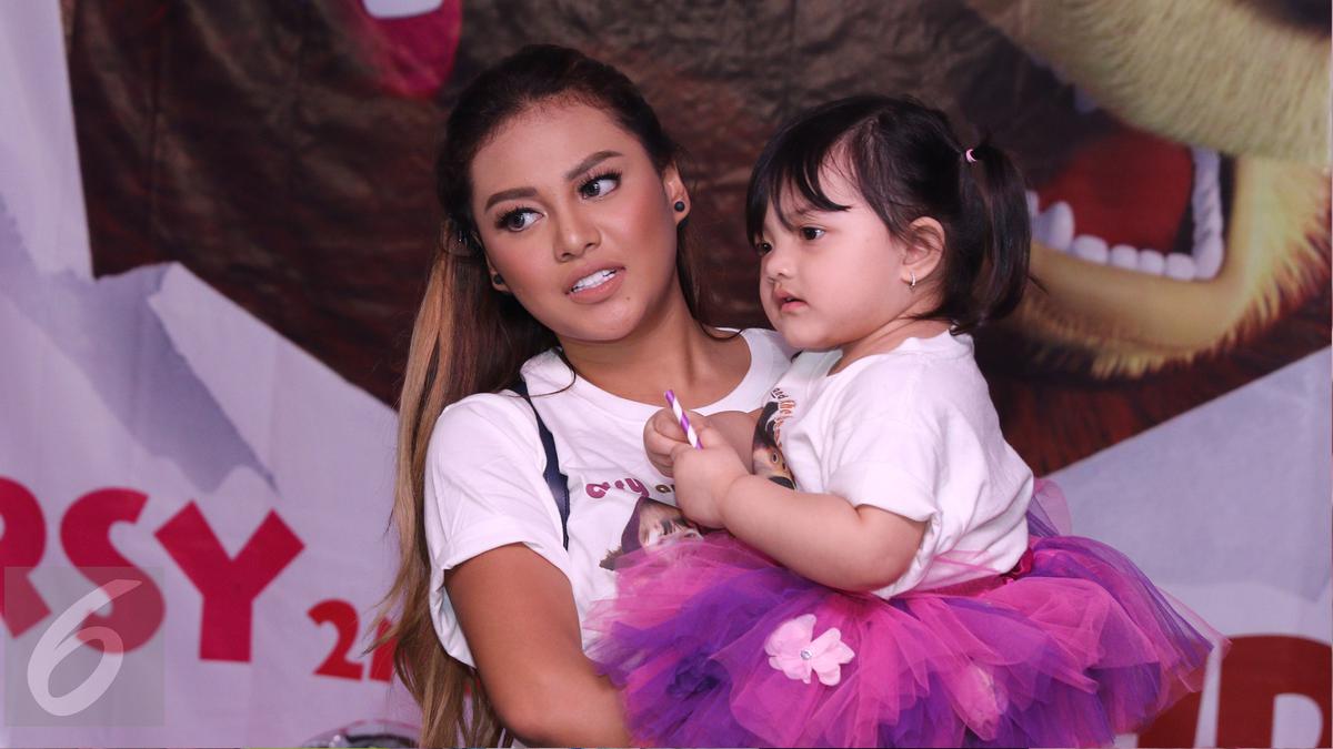 Hasil Jepretan Si Kecil Arsy Ini Bikin Aurel Hermansyah Salut - ShowBiz ...