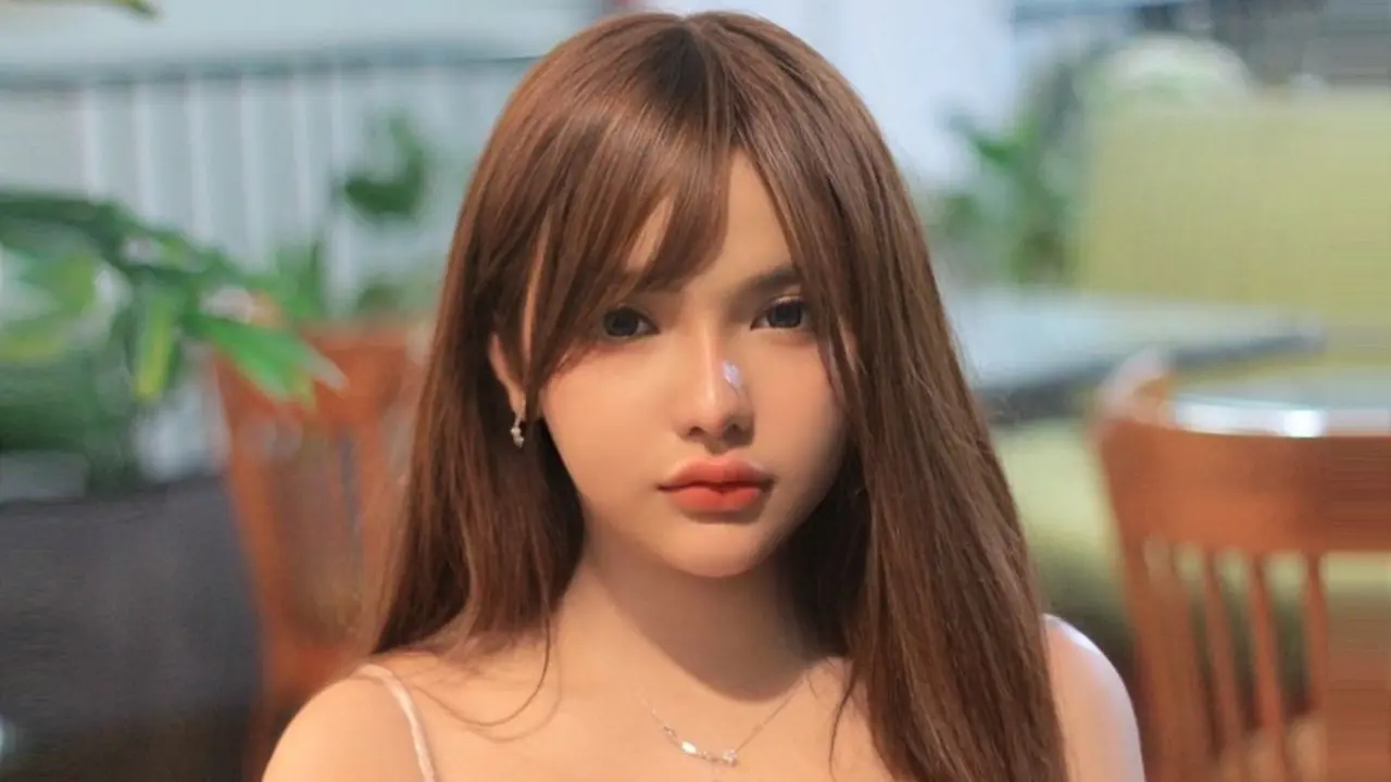 Model Seksi Tiara Aurellie Ungkap Kronologis Ditipu Pria dengan Modus Memberi Iphone 15 ...