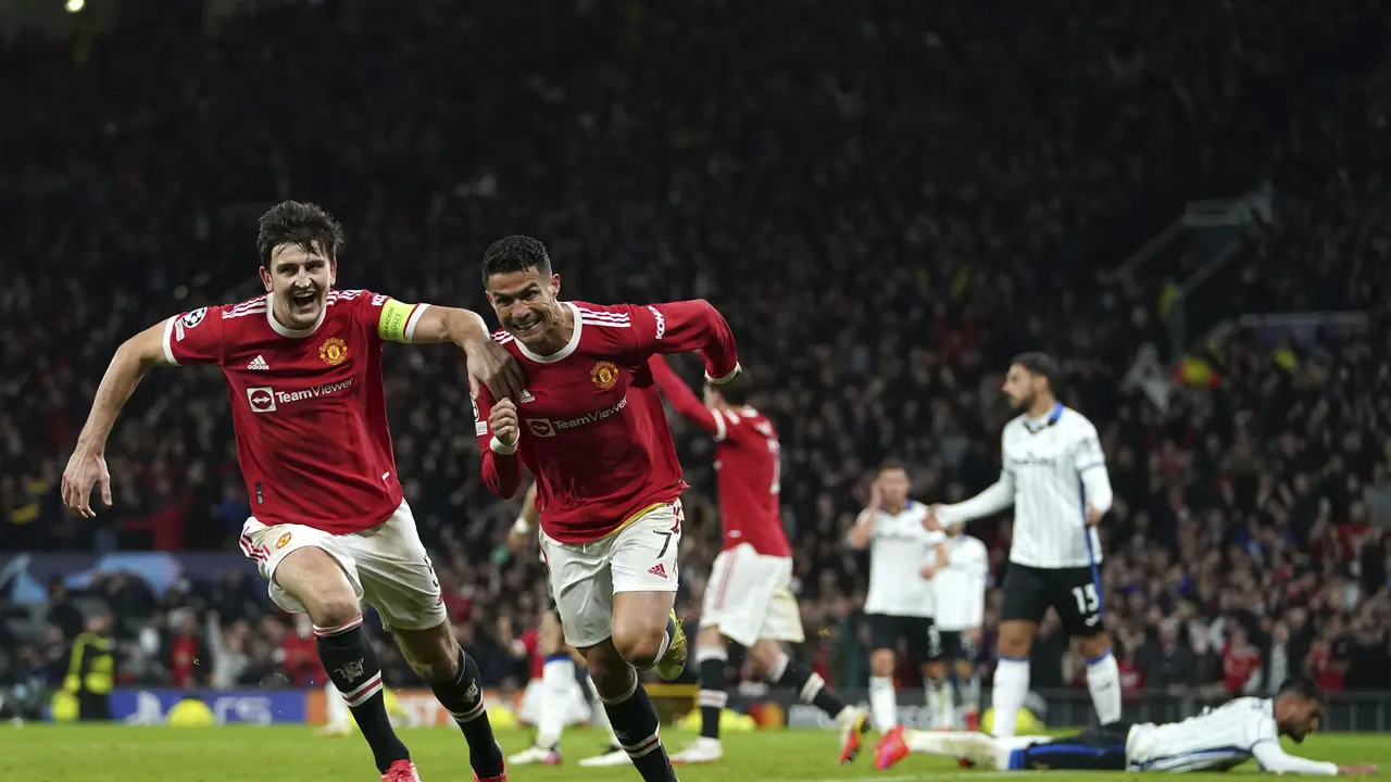 1 dari 10 Orang di Dunia Fans Manchester United, Ini 8 Fakta Unik Klub ...