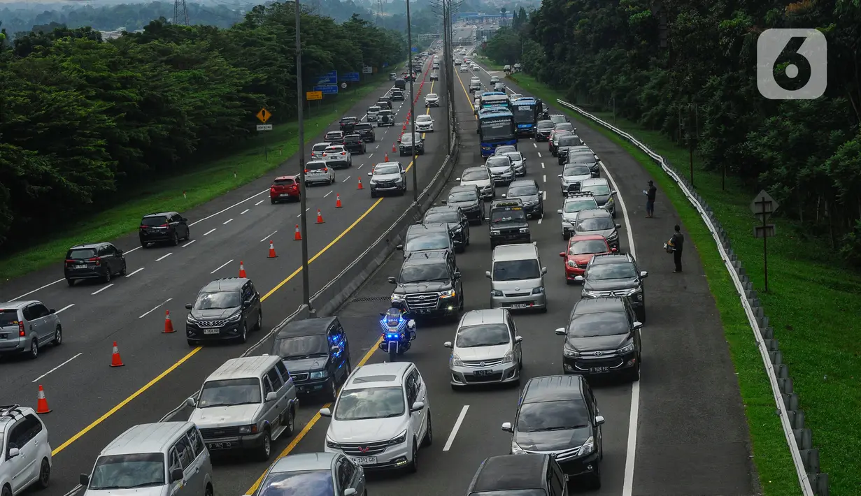Penerapan Rekayasa Arus Lalu Lintas Menuju Kawasan Puncak Bogor - Foto Liputan6.com