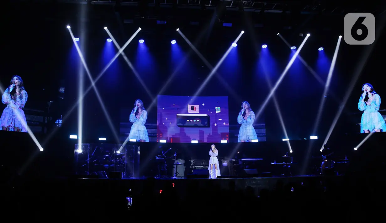 Aksi Memukau Konser Bol4 Sapa Penggemarnya di Jakarta - Foto Liputan6.com