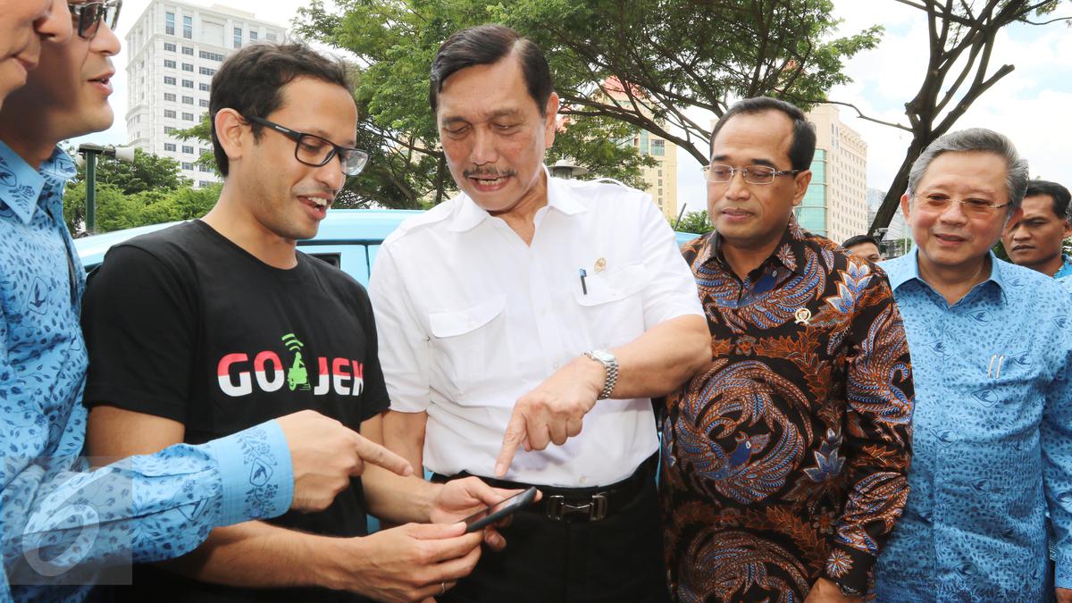 Menko Kemaritiman dan Menhub Luncurkan Aplikasi Go Blue Bird - Foto ...