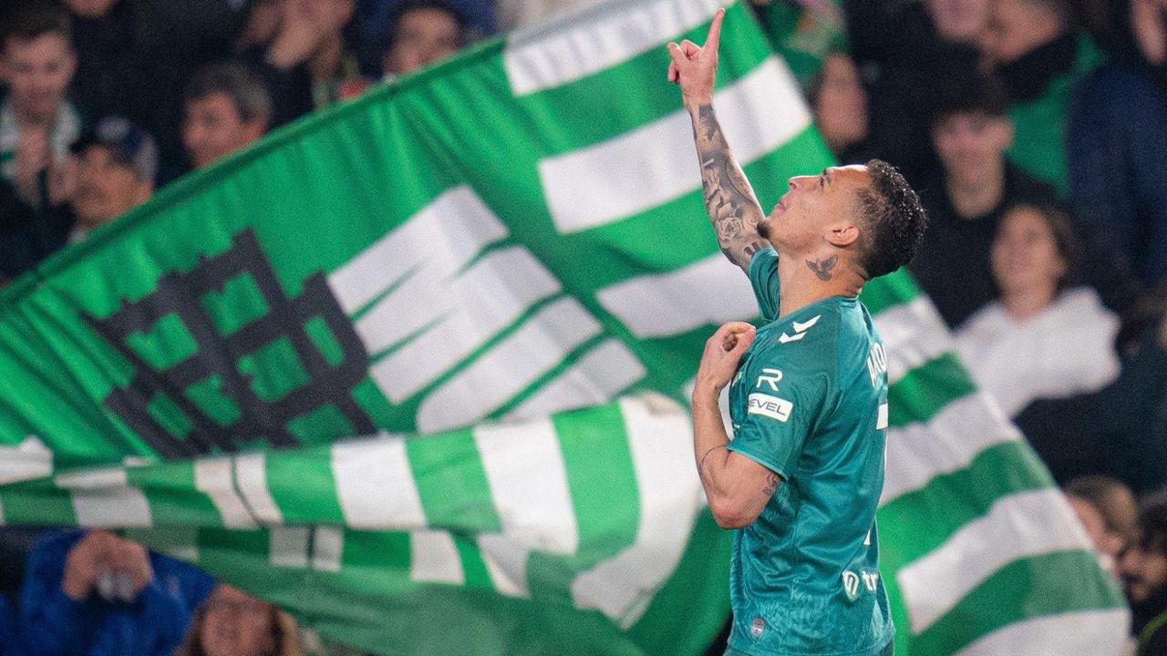 Masih Ngotot, Real Betis Nego MU Lagi untuk Transfer Antony