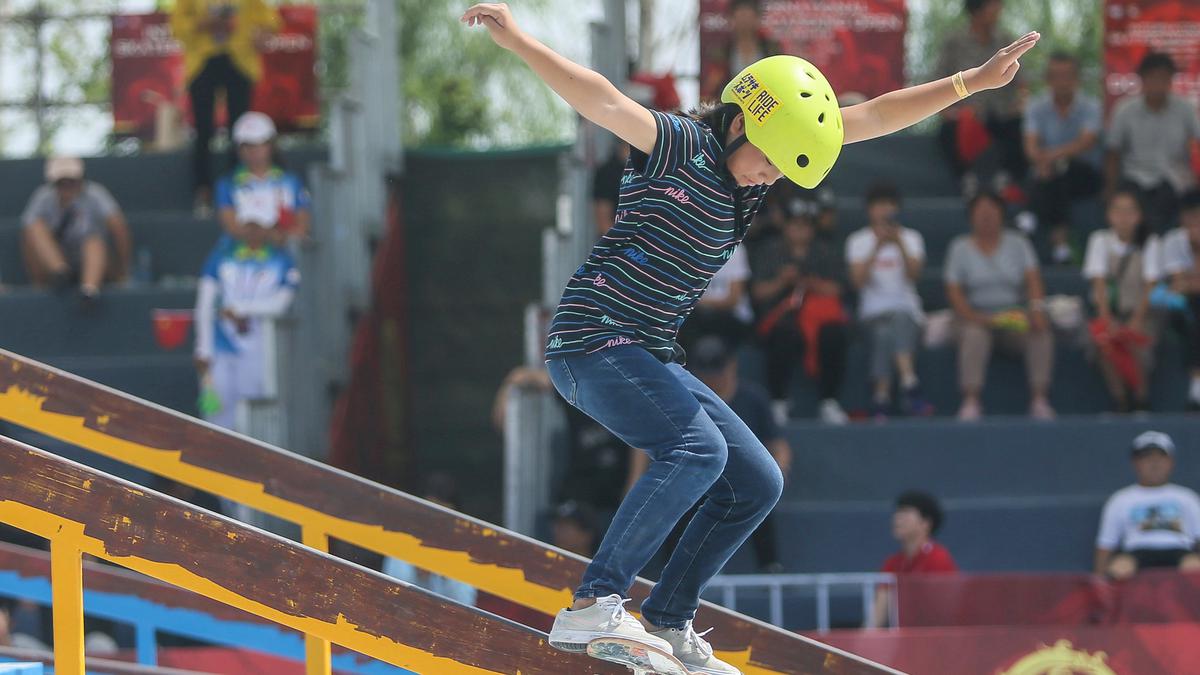 FOTO: Aksi Memukau Para Skater Wanita di China - Foto Liputan6.com