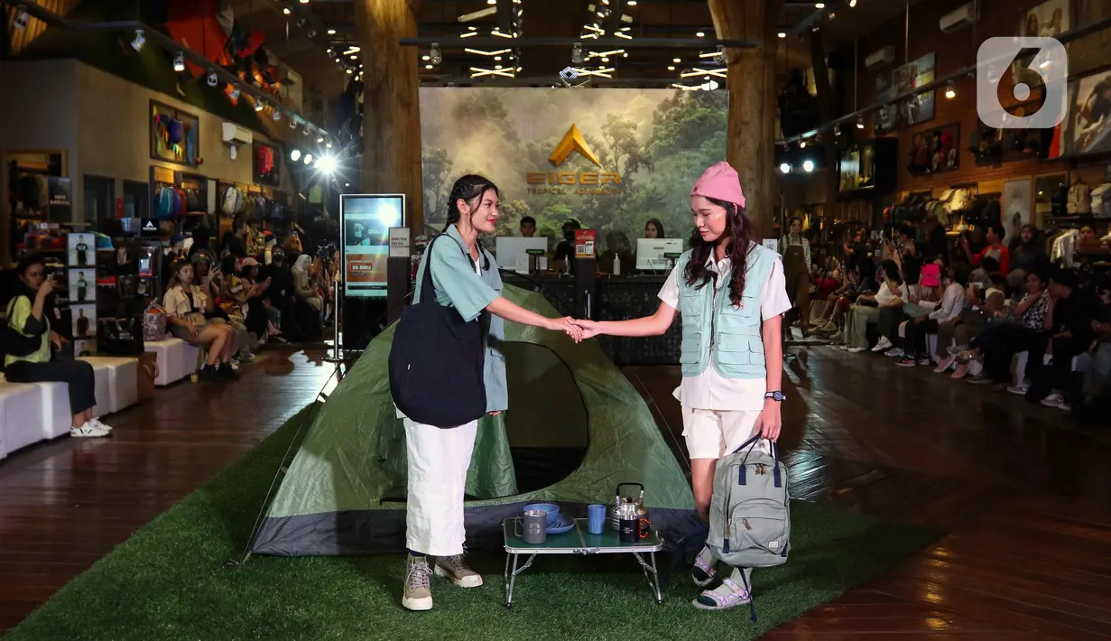 Tetap Modis dan Trendi Saat Beraktivitas di Alam Bebas - Foto Liputan6.com