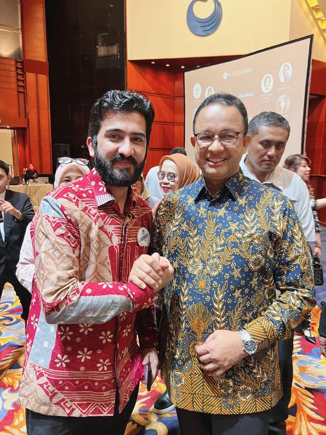 Selebgram dan Pengusaha Atta Ul Karim Raih Penghargaan, Anies Baswedan ...