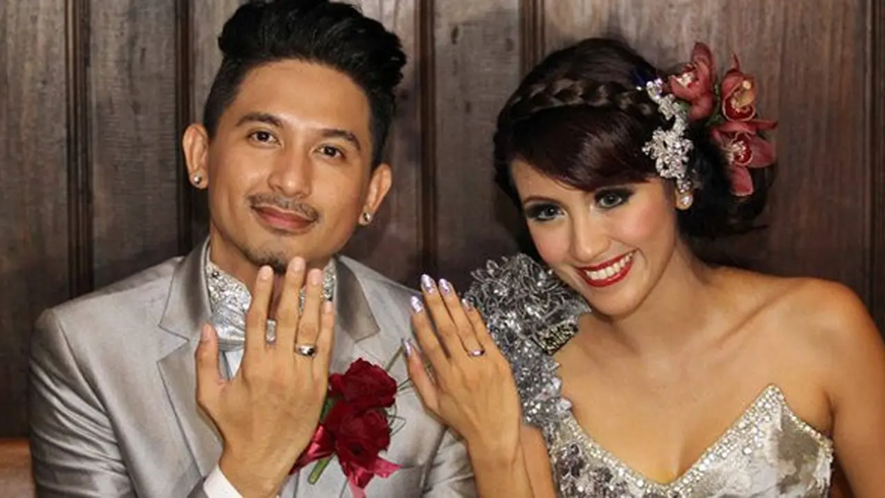 Genap 10 Tahun Usia Pernikahan, Kini Ryan Delon dan Sharena Gunawan ...