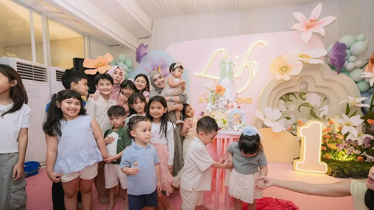 10 Potret Ulang Tahun Lily Anak Raffi Ahmad, Digelar Meriah di Rumah Andara - Hot Liputan6.com