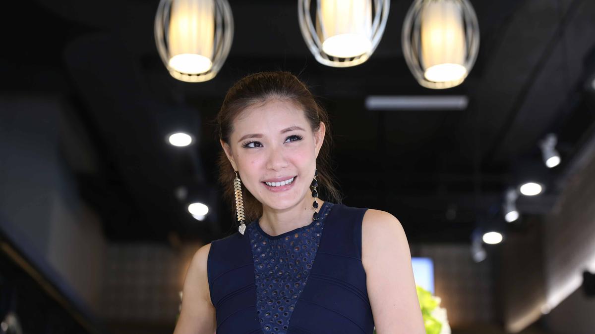 Olga Lydia Ungkap Pengalaman Paling Seram di China - Entertainment ...