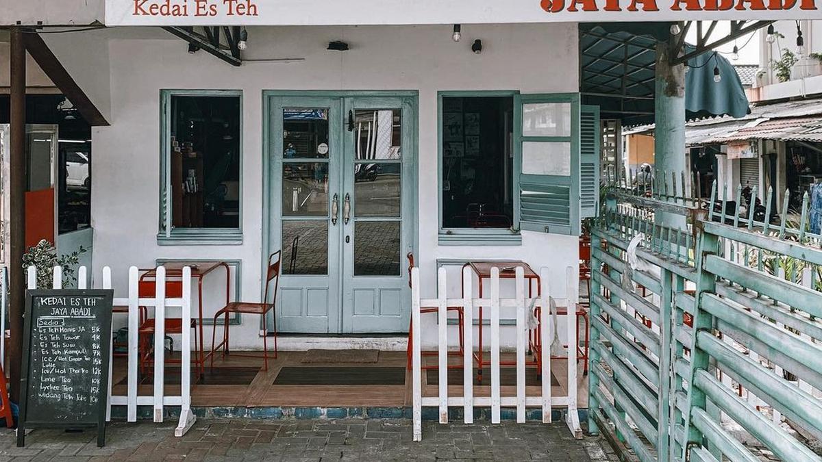 Kedai Es Teh Jaya Abadi, Bentuk Kultur Nongkrong Baru di Bogor ...