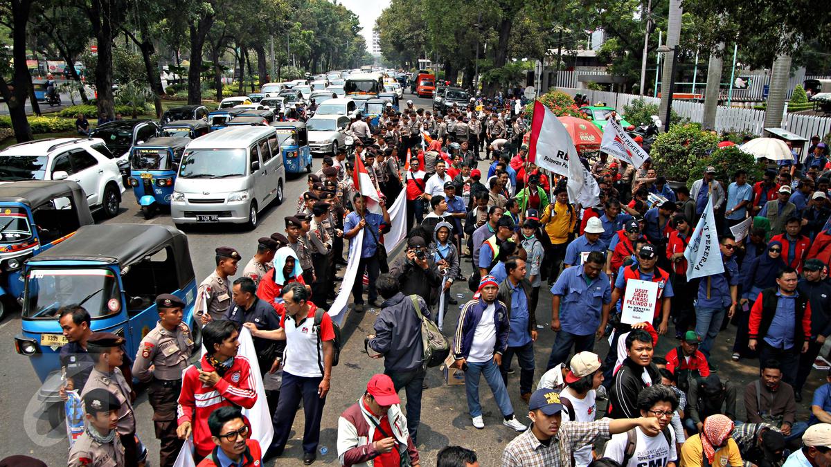 Alasan Para Buruh Rela Kena PHK