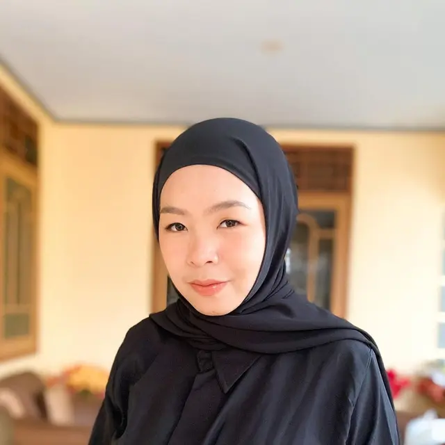 6 Potret Dinda Yunarmi Kakak Angga Yunanda, Terpaut 5 Tahun dengan Sang ...