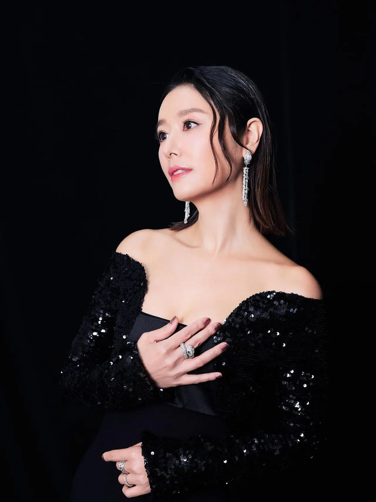 7 Potret Terbaru Ruby Lin Pemain Putri Huan Zhu, Bak ABG di Usia 47 Tahun - Hot Liputan6.com