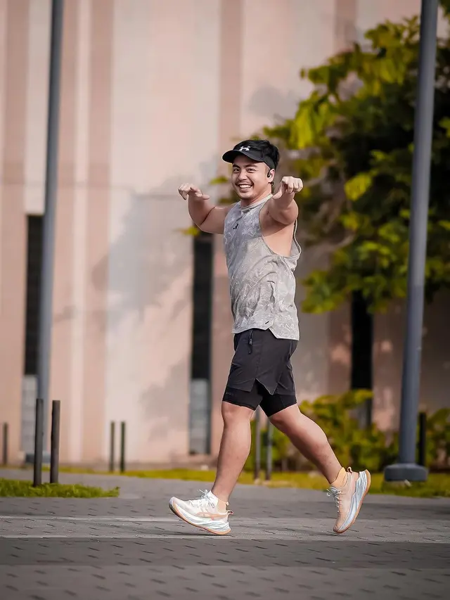 7 Potret Gritte Agatha Nge-Gym di Tempat Outdoor Saat Hamil, Segera ...