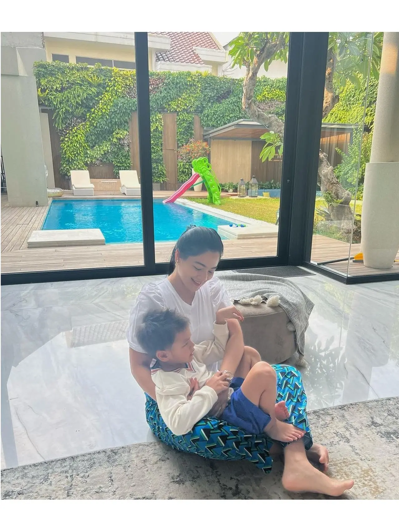 Potret Kesederhanaan 6 Artis Wanita yang Dikenal Tajir Melintir, Tetap ...