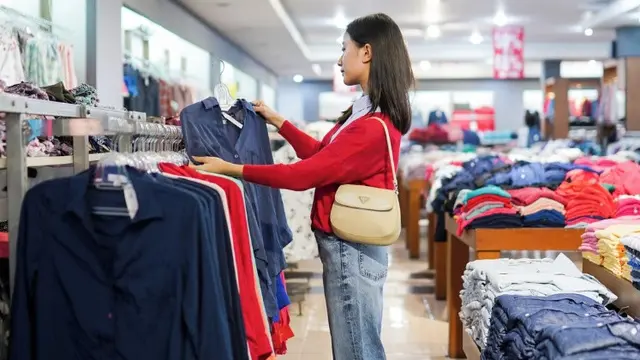 Redupnya Pamor Factory Outlet yang Pernah Berjaya Menarik Wisatawan ...