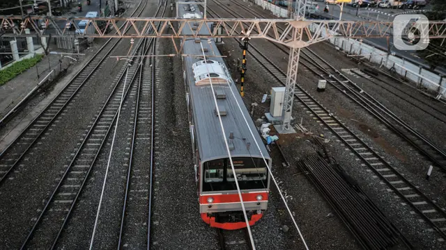 KRL Commuter Line Jabodetabek Angkut 228 Juta Penumpang hingga ...