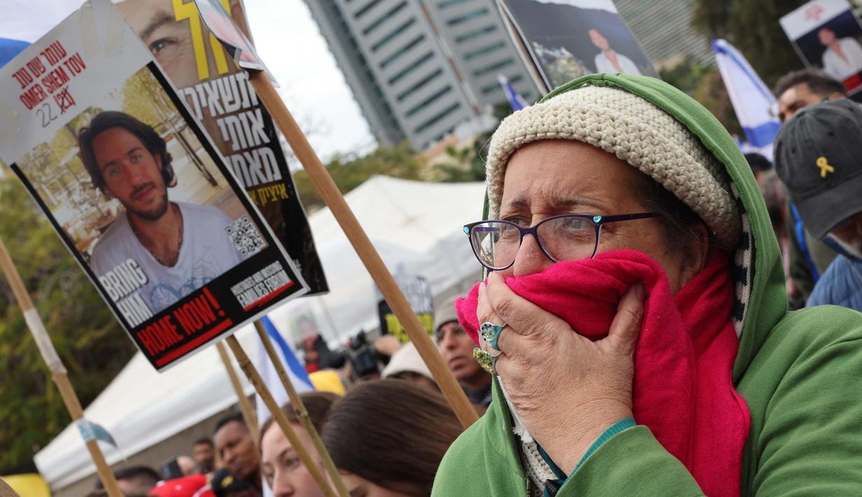 Enam Sandera Israel Dibebaskan Hamas, Sukacita Warnai Hostages Square ...