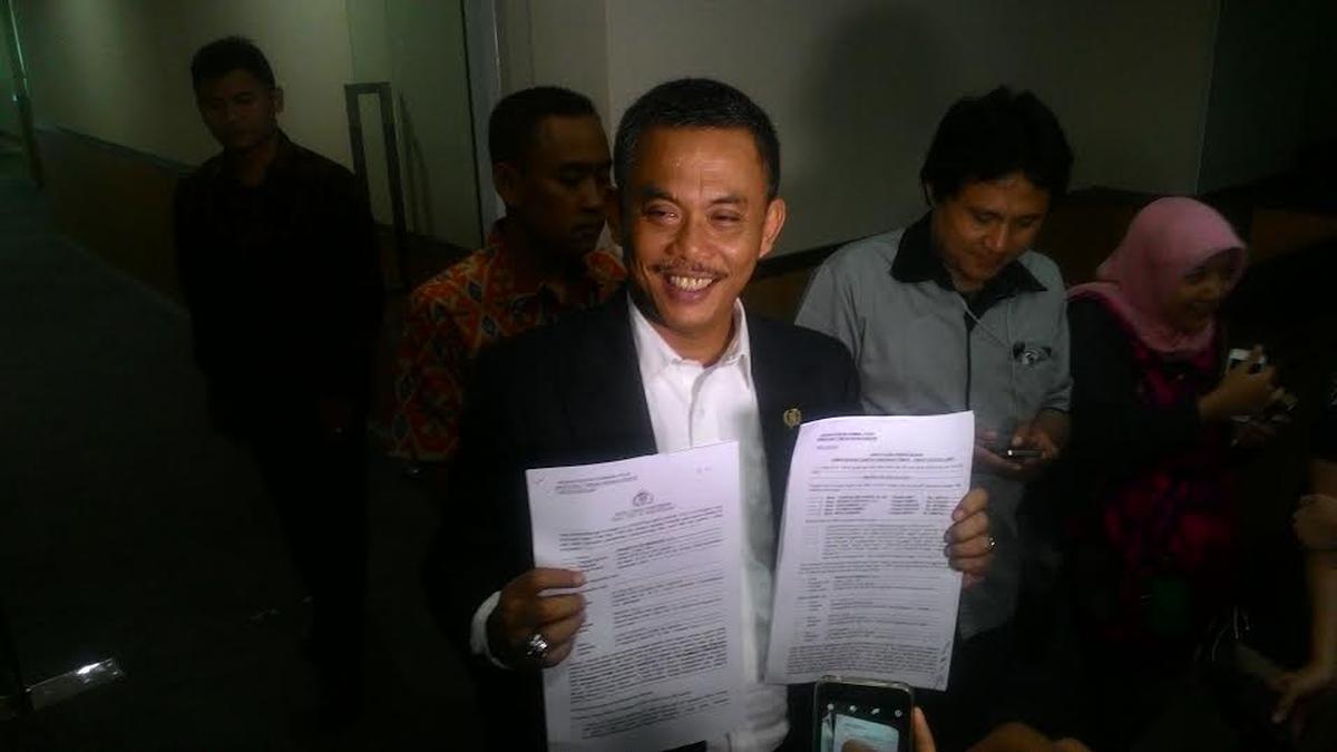 4 Jam Geledah Gedung DPRD, Ini Barang yang Disita Bareskrim - News Liputan6.com