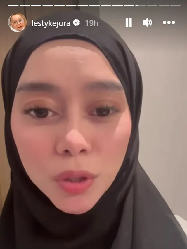 Lesti Kejora Galang Donasi untuk Warga yang Terkena Dampak Gempa Cianjur - ShowBiz Liputan6.com