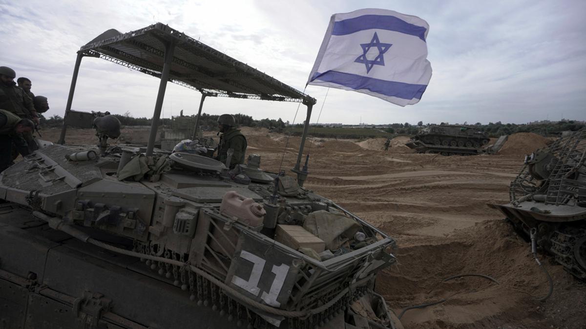 Warga Israel Makin Gemar Beli Senjata