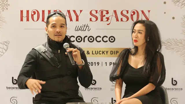 Tips Romy Rafael Menggunakan Sepatu yang Tahan Sakit - ShowBiz Liputan6.com