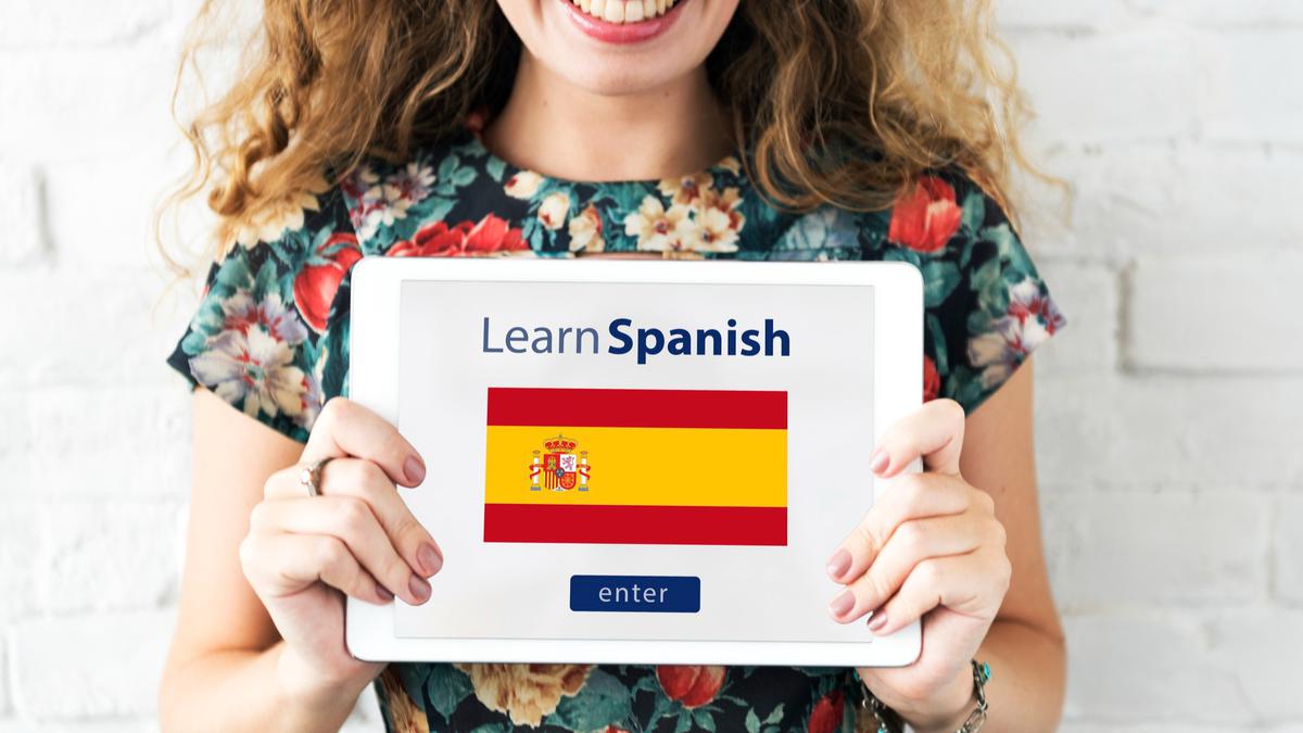 How to Speak Spanish: 10 Tips and Common Phrases for Beginners