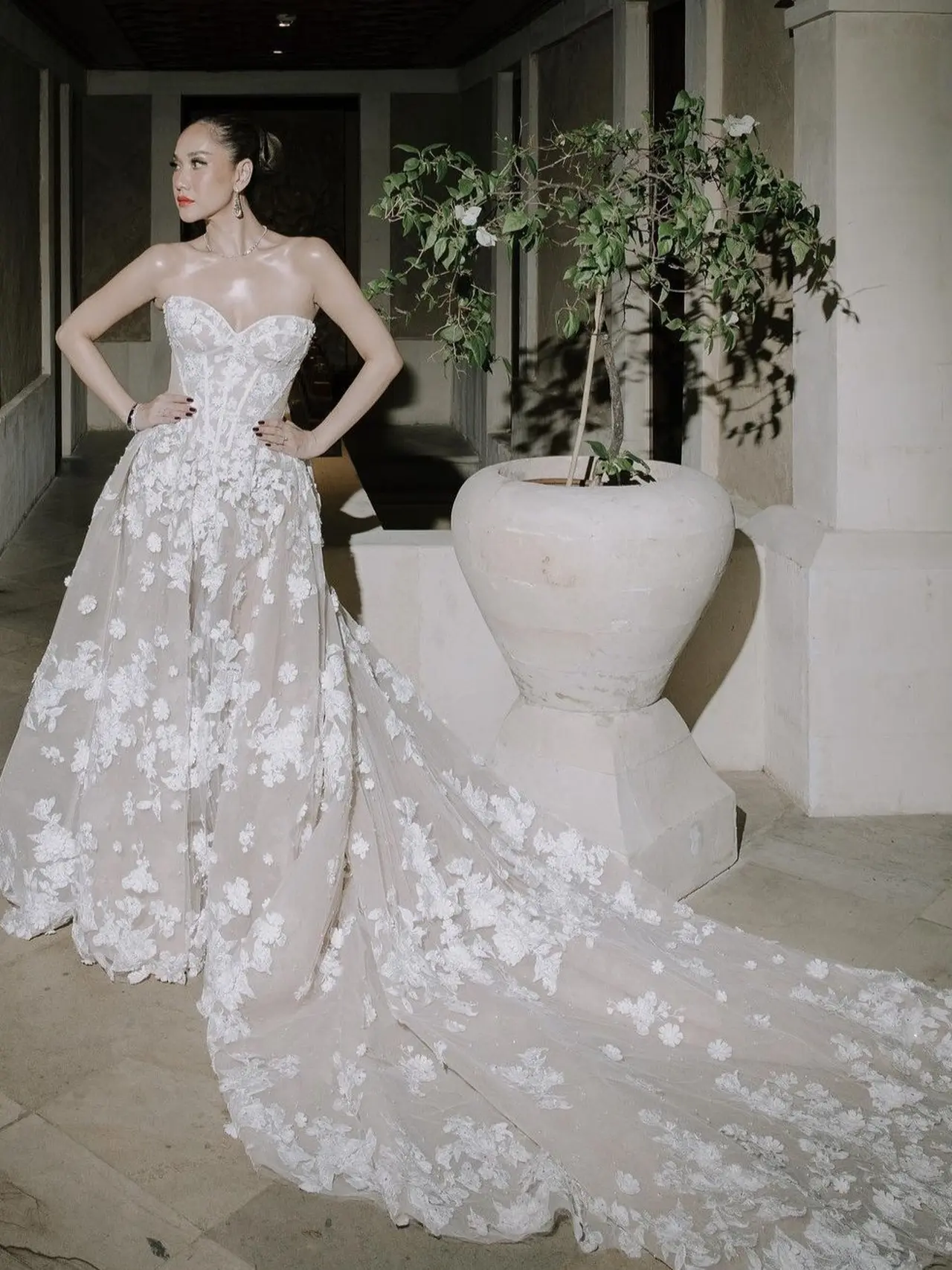 6 Potret Bunga Citra Lestari di Resepsi Pernikahan, Tampil Anggun dalam ...