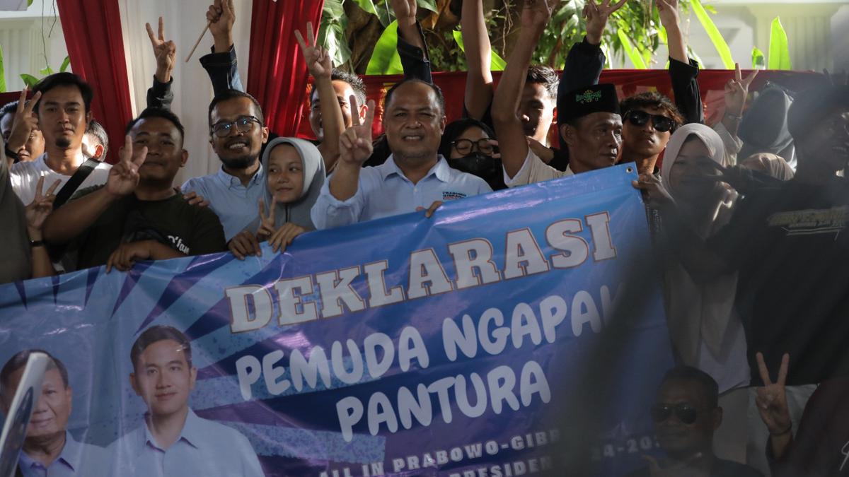 Akomodir Aspirasi Anak Muda, Relawan Ngapak Deklarasi Dukung Prabowo-Gibran - Pemilu Liputan6.com