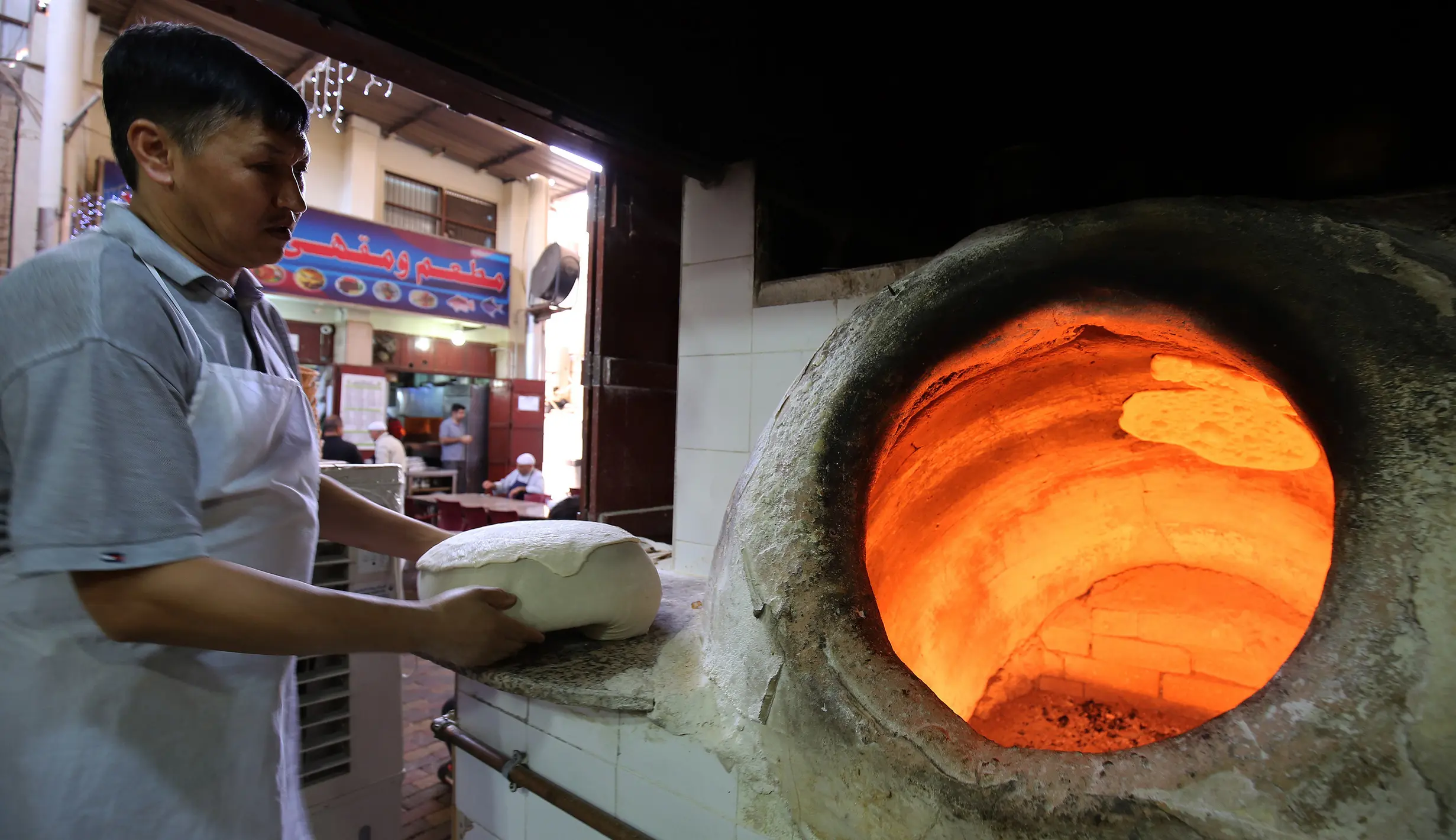FOTO: Taftoon, Roti Iran yang Menjadi Makanan Pokok di Kuwait - Foto ...
