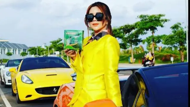 Profil Fenny Frans Istri Sopir Angkot di Makassar yang Viral Ikut Arisan Rp2,5 Miliar ...