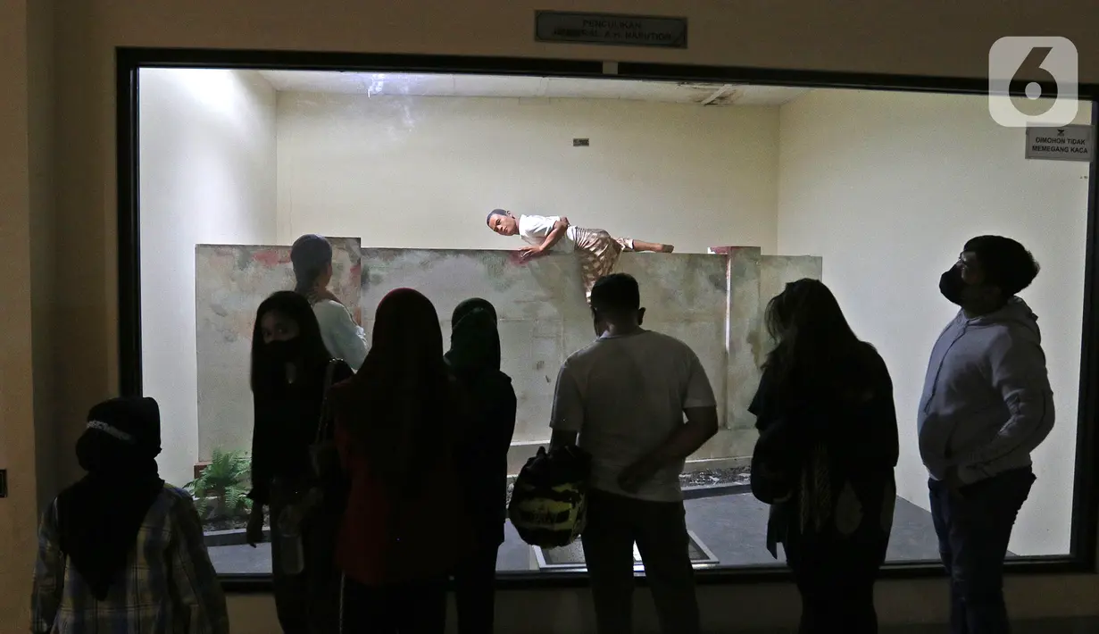FOTO: Mengenang Jasa Pahlawan Revolusi di Monumen Pancasila Sakti ...